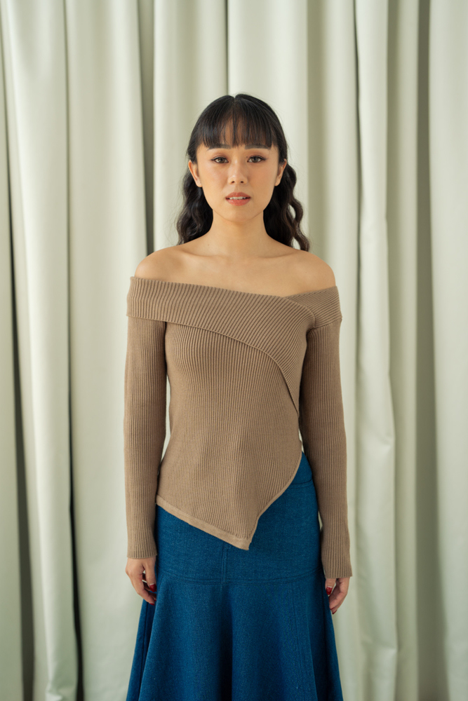 eunoia. Knitto in Taupe