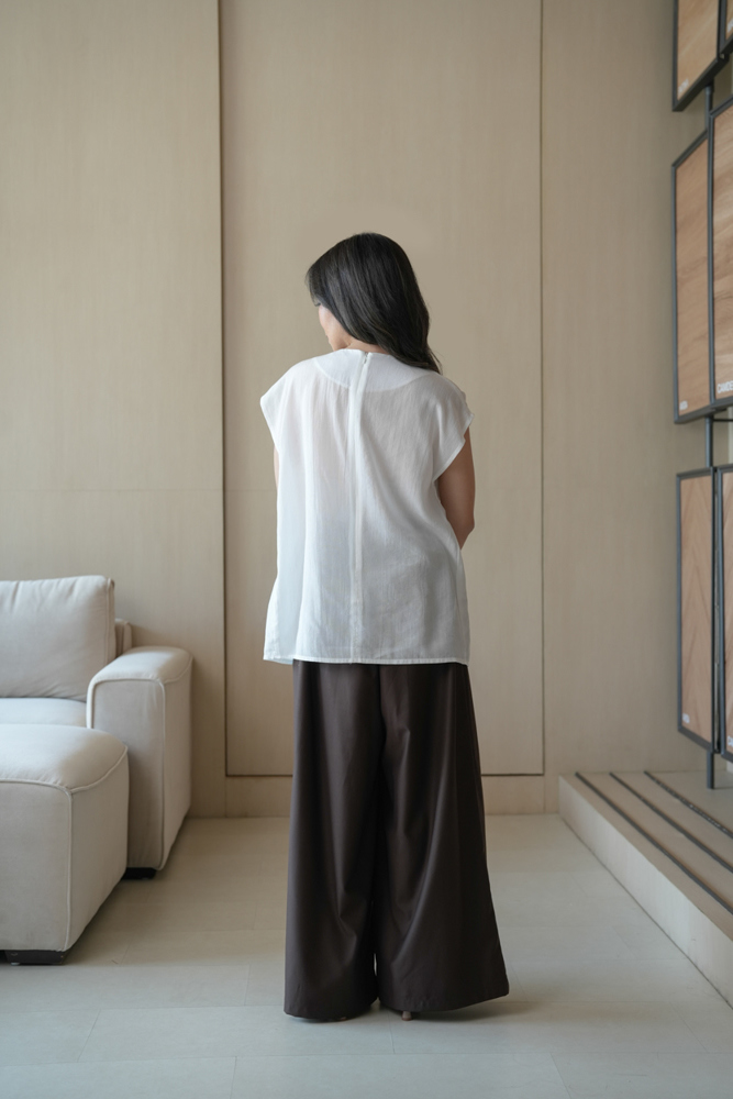 eunoia. Driftwood Top in White